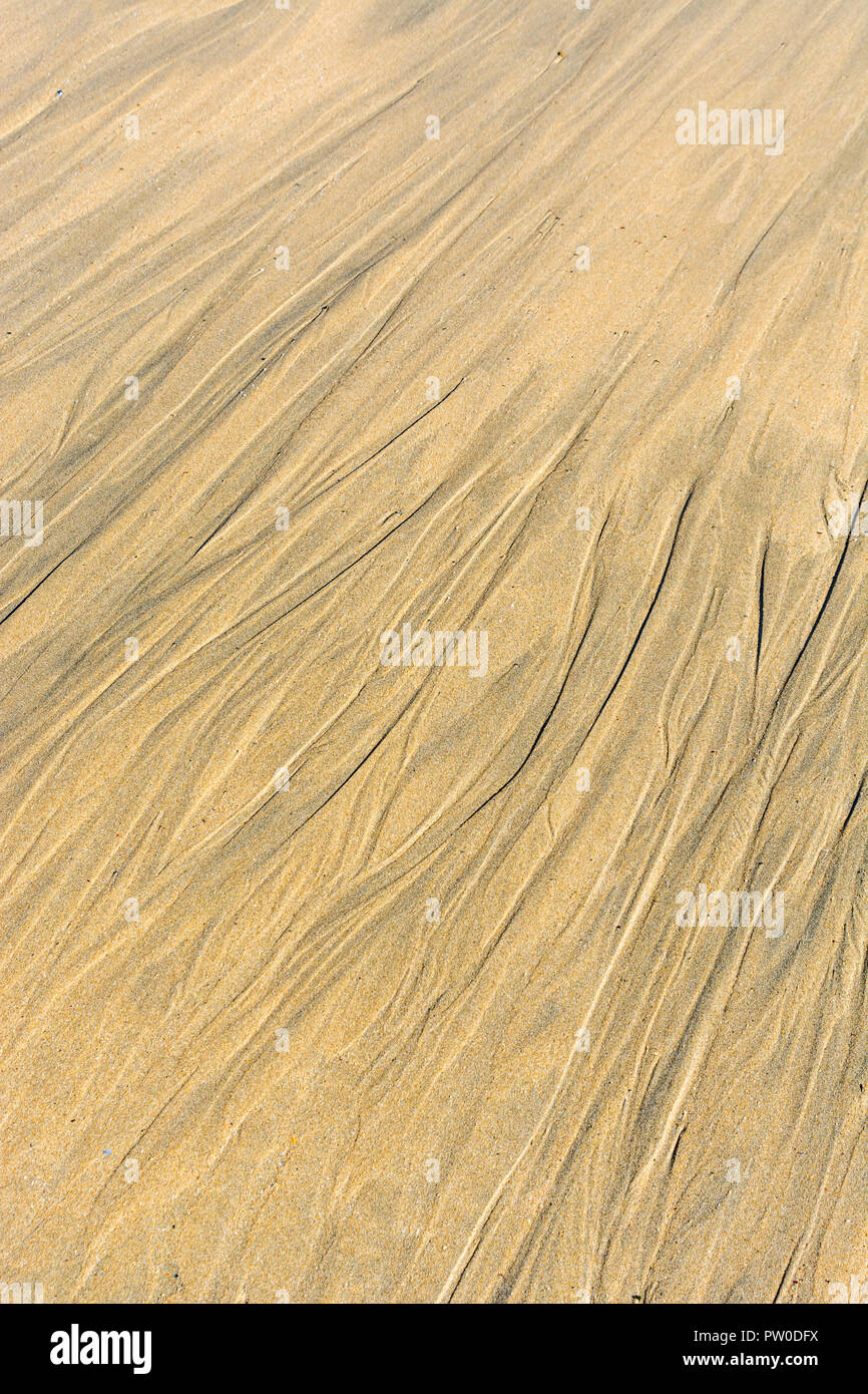 Water marks on sand hi-res stock photography and images - Alamy