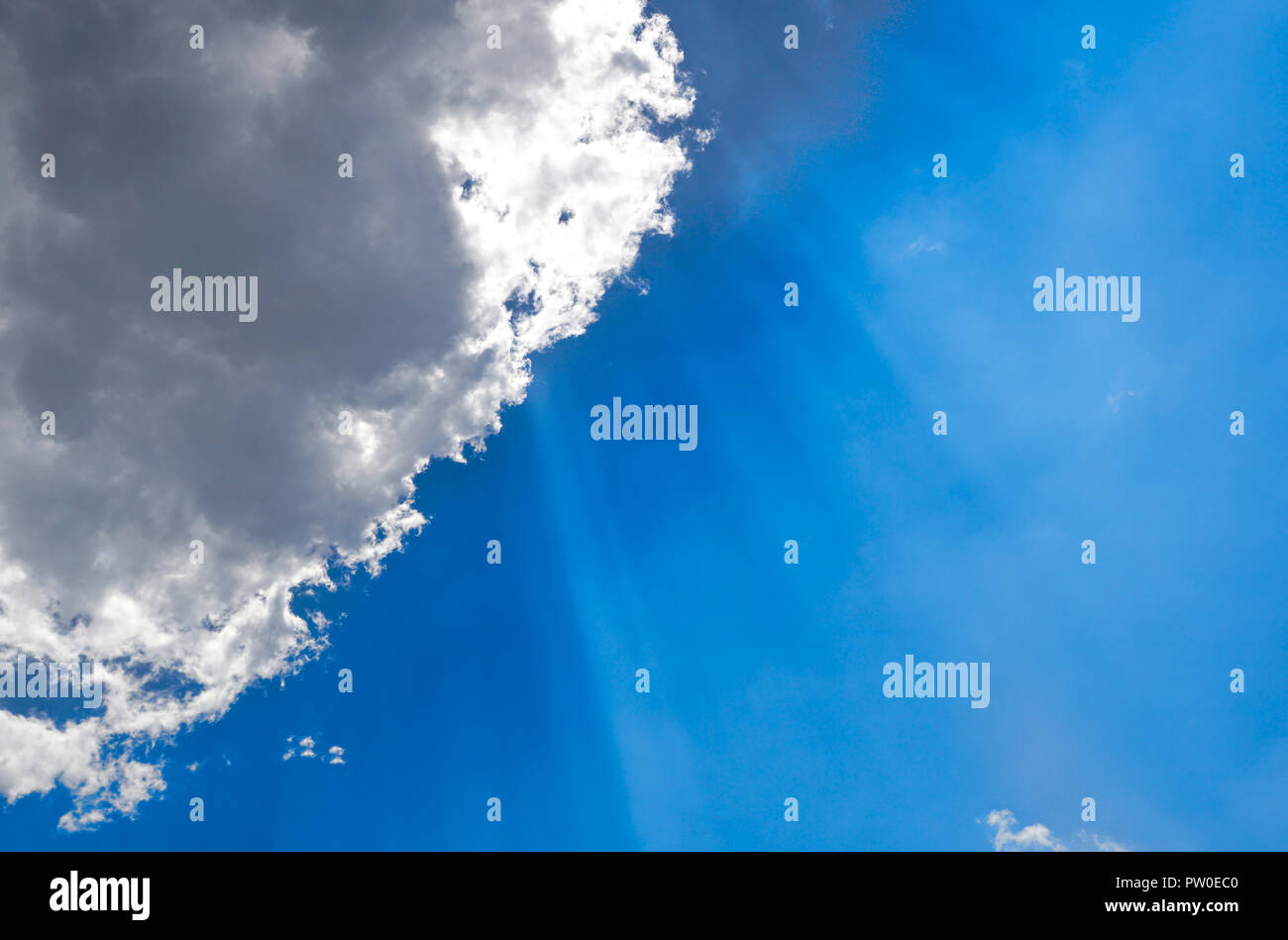 Beautiful blue color light background hi-res stock photography and ...