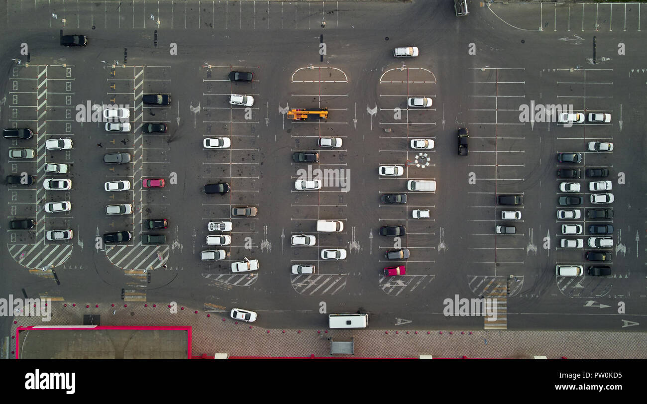 Aerial view parking lot hi-res stock photography and images - Alamy