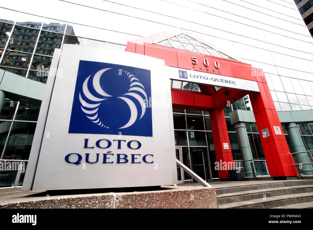 Loto quebec building hi-res stock photography and images - Alamy