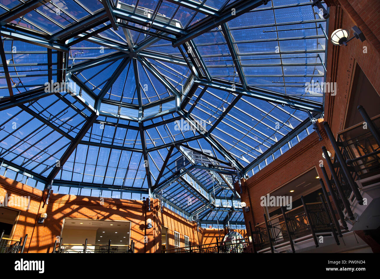 UK, Kent, Maidstone, Town Centre, Royal Star Arcade, indoor shopping ...