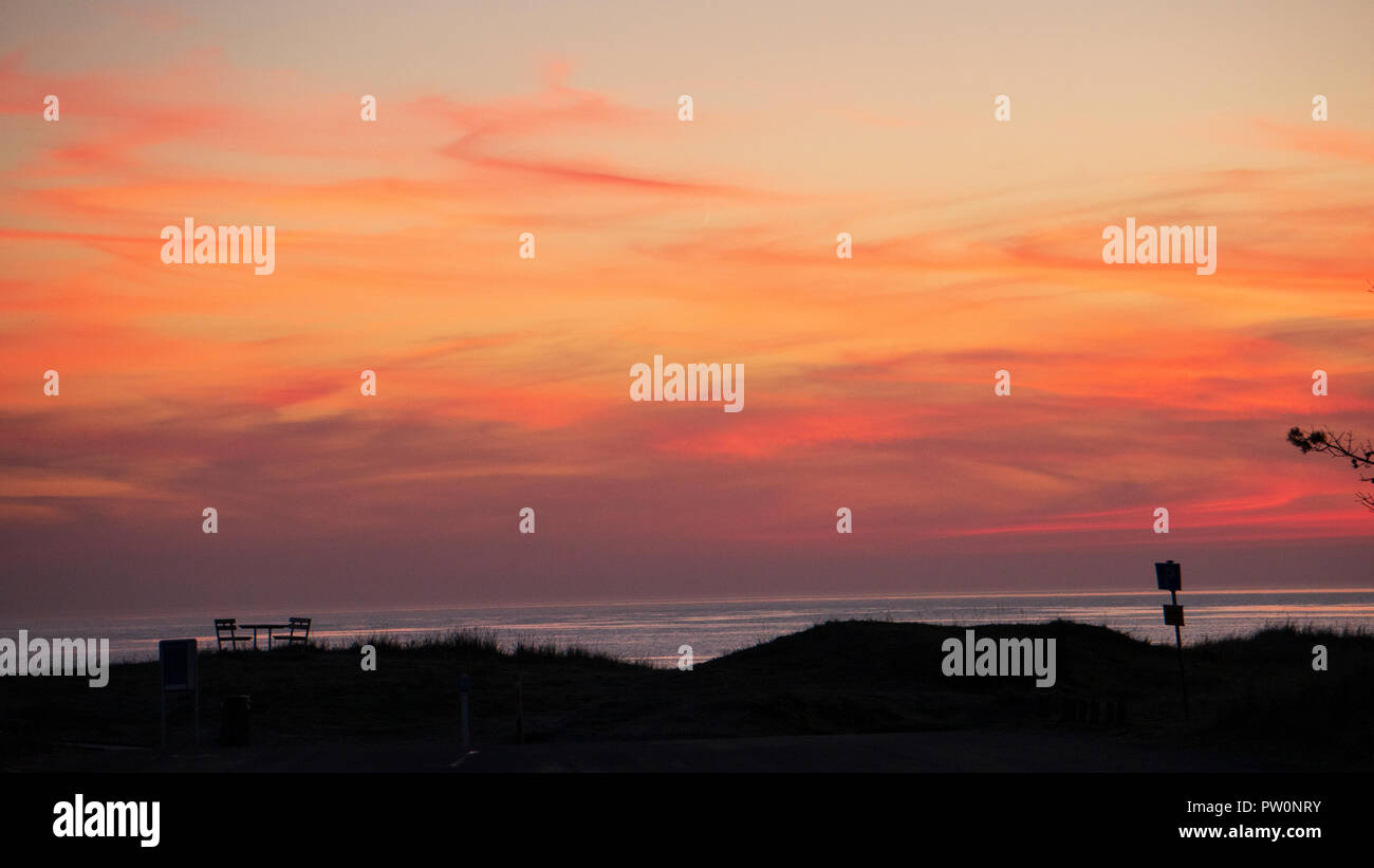 A beautiful sunset paragraph hi-res stock photography and images - Alamy