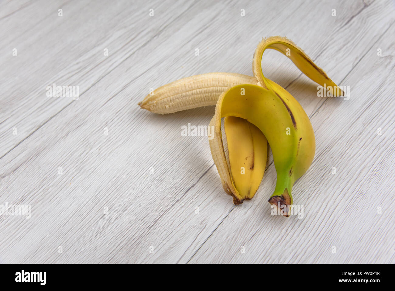 Open banana hi-res stock photography and images - Alamy