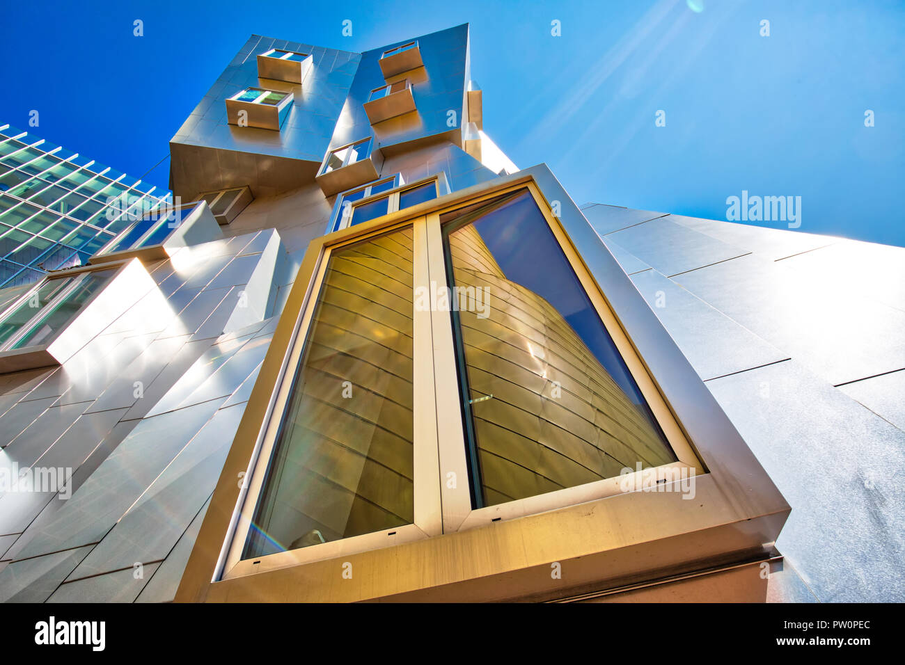 Boston, MA, USA-20 October, 2017: World-famous MIT institute of ...