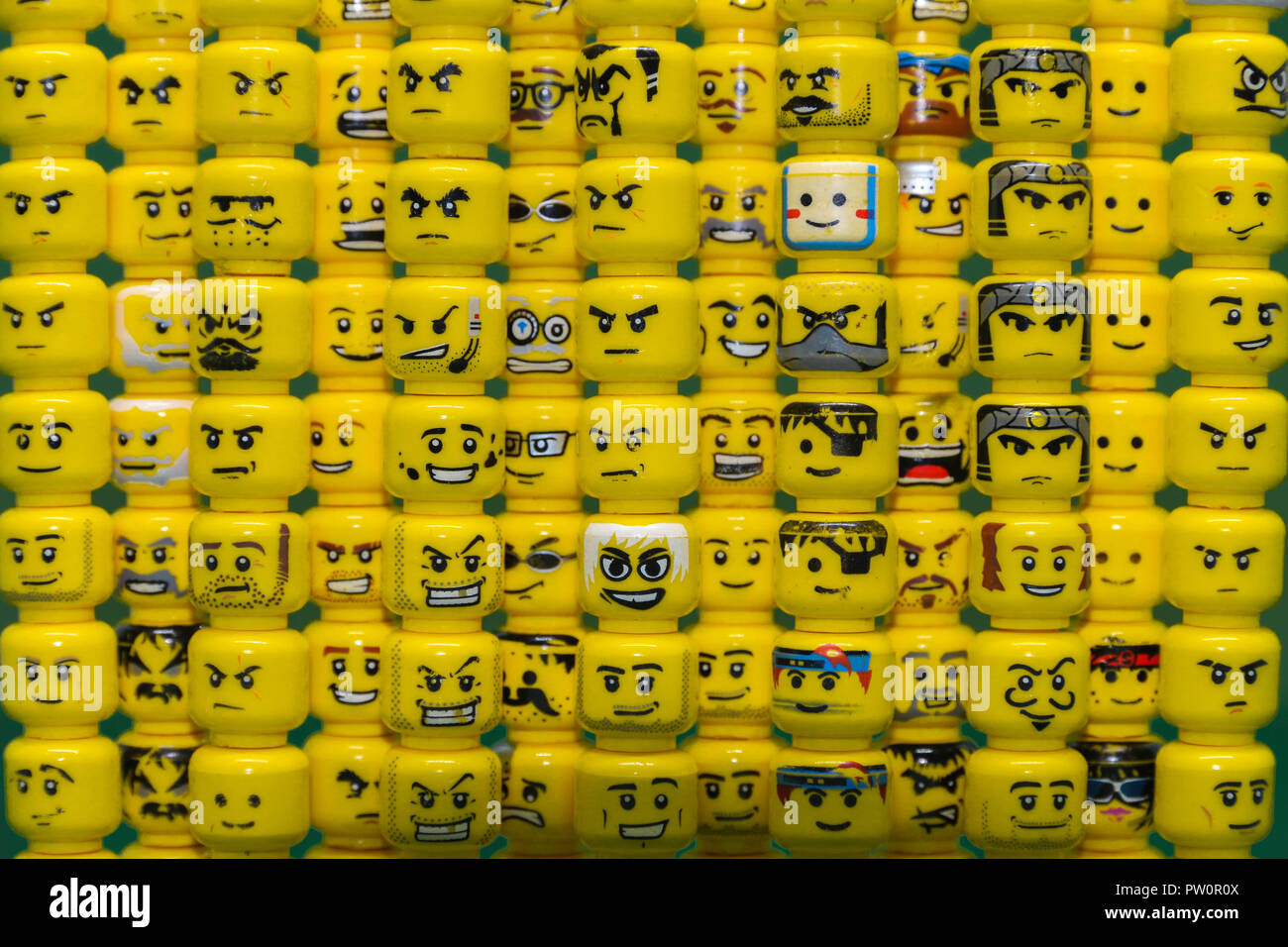 LEGO yellow minifigure head mix bundle job lot Stock Photo - Alamy