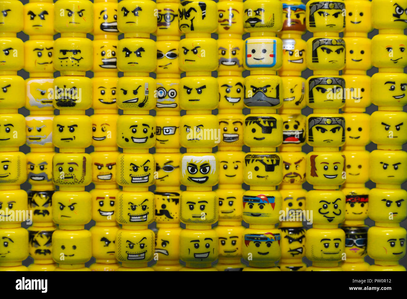LEGO yellow minifigure head mix bundle job lot Stock Photo - Alamy