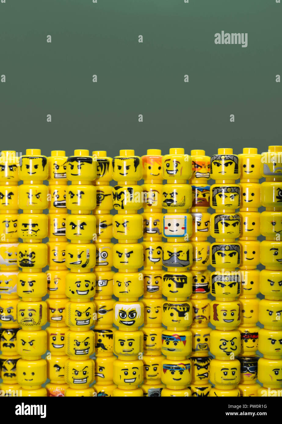 LEGO yellow minifigure head mix bundle job lot Stock Photo - Alamy