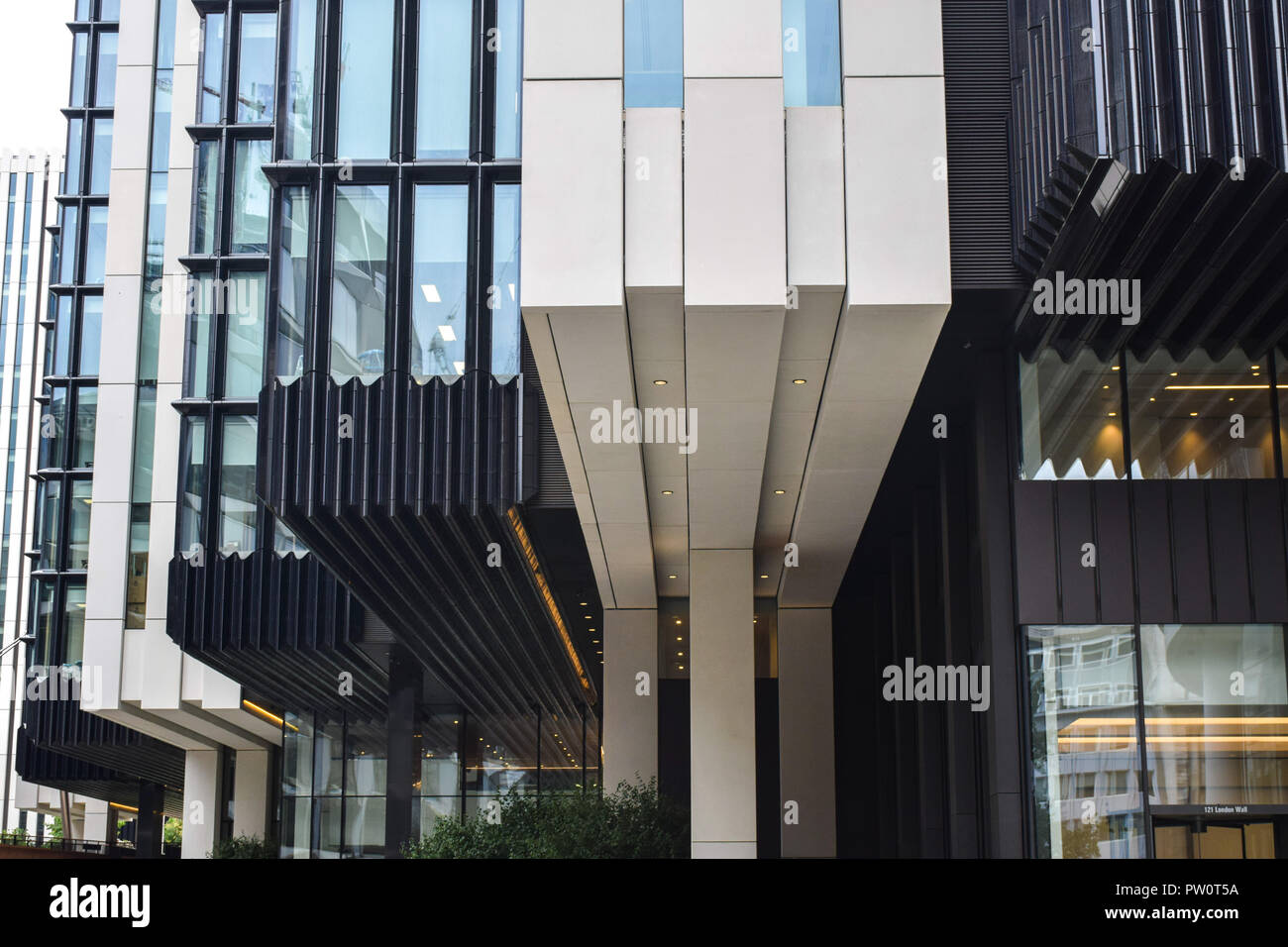London Wall Place by Make Architects Stock Photo - Alamy