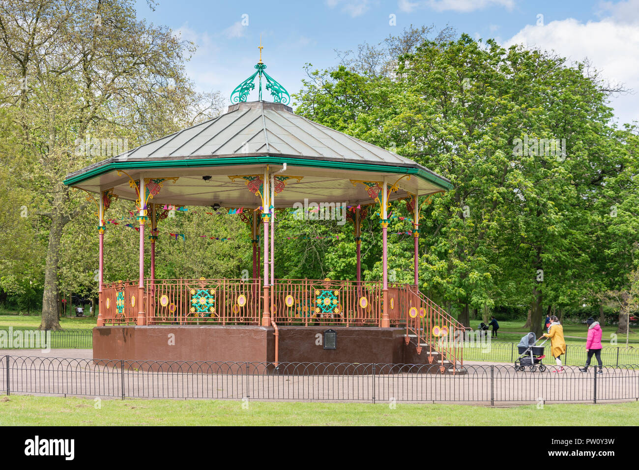Bandstand Stock Photos & Bandstand Stock Images - Alamy