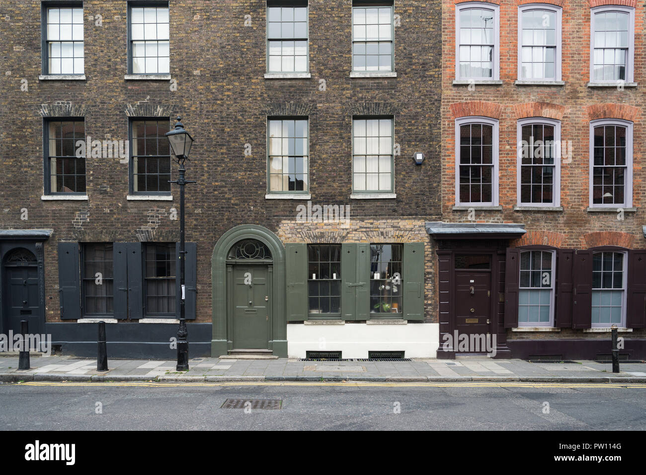 Georgian terraced town houses in Wilkes Street, London, England, UK ...