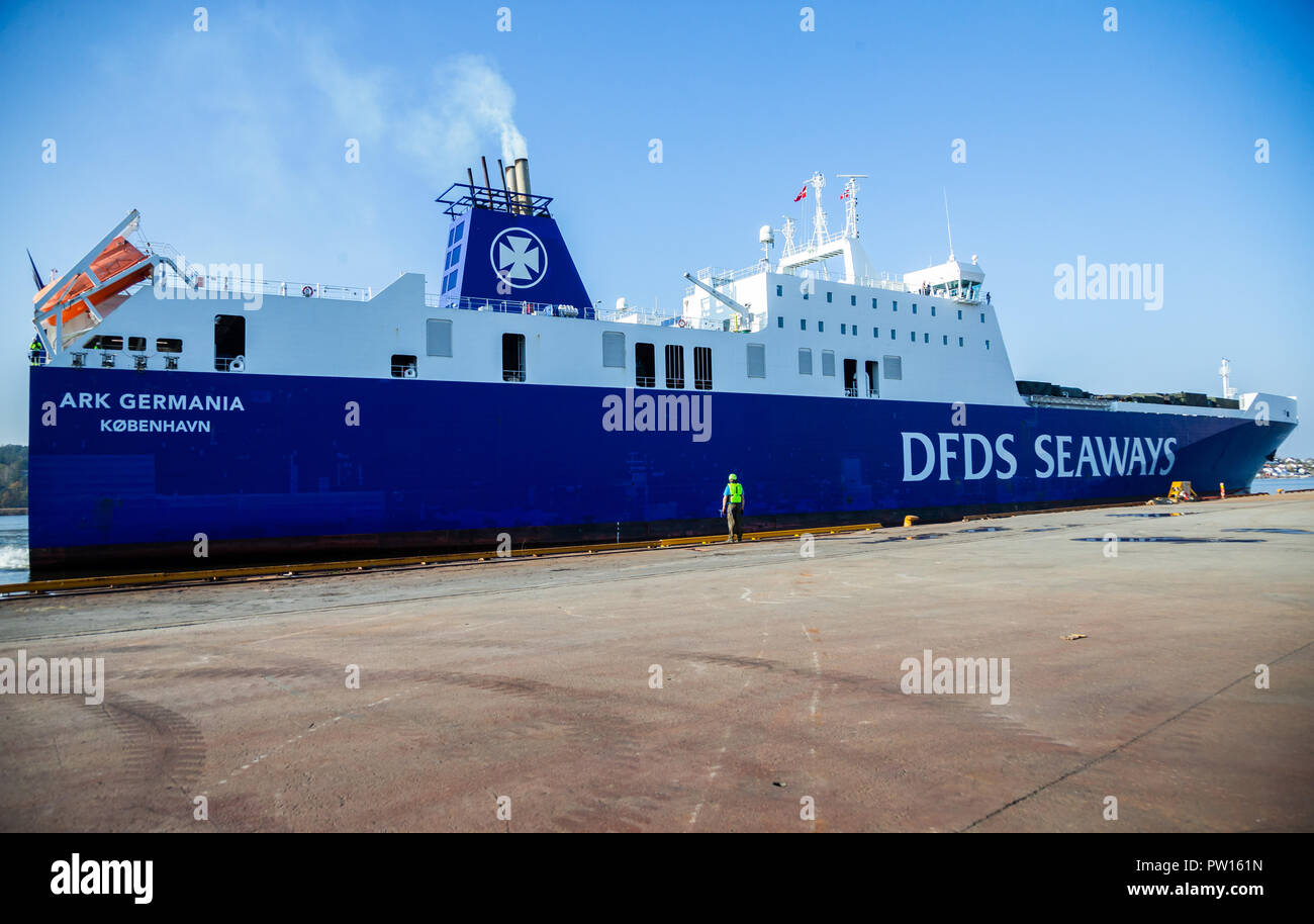 Fredrikstad, Norway. 11th Oct, 2018. The RoRo ship "ARK GERMANIA" lies ...