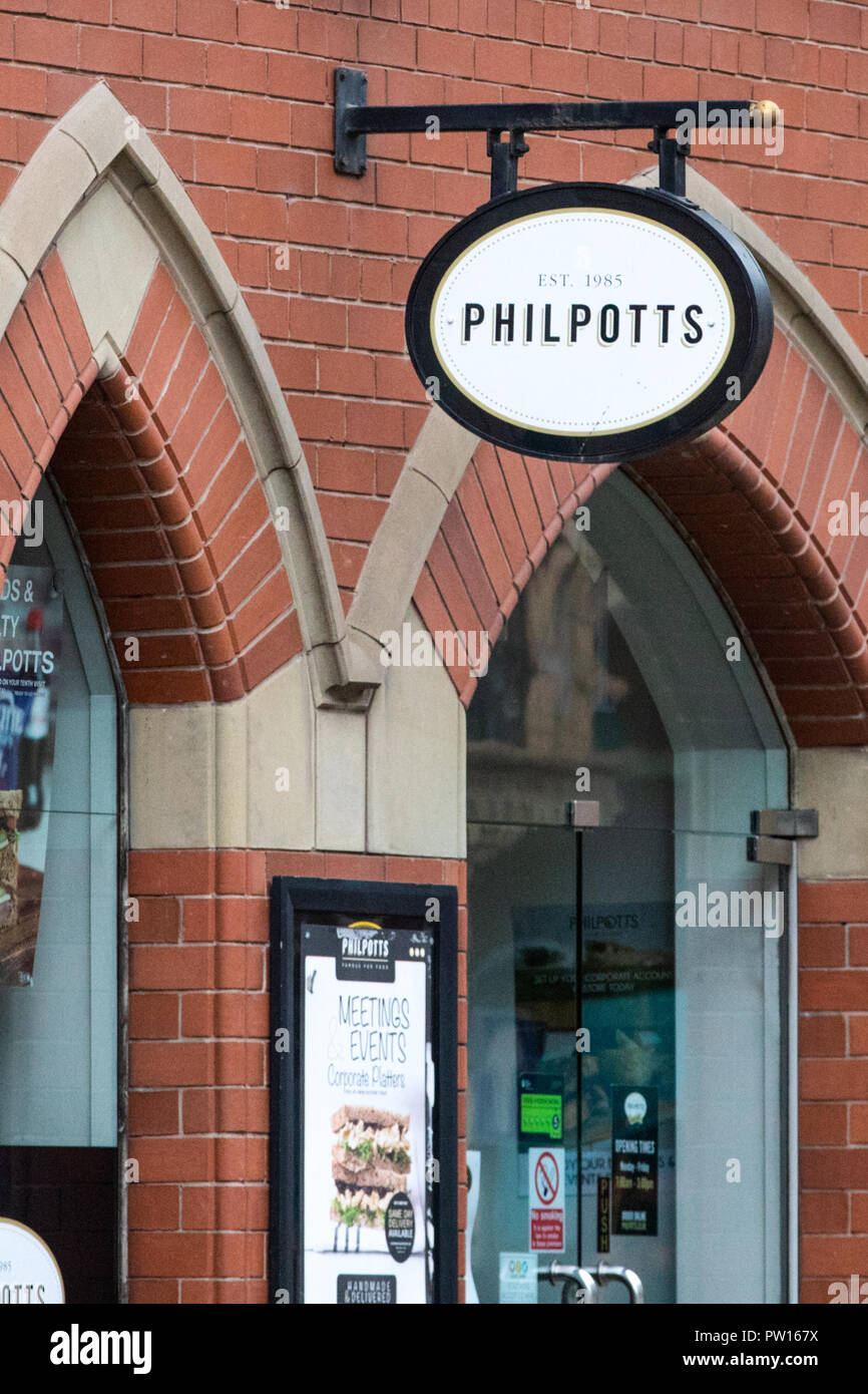 Valerie Patisserie cafe shop in Leeds 2018 Stock Photo - Alamy