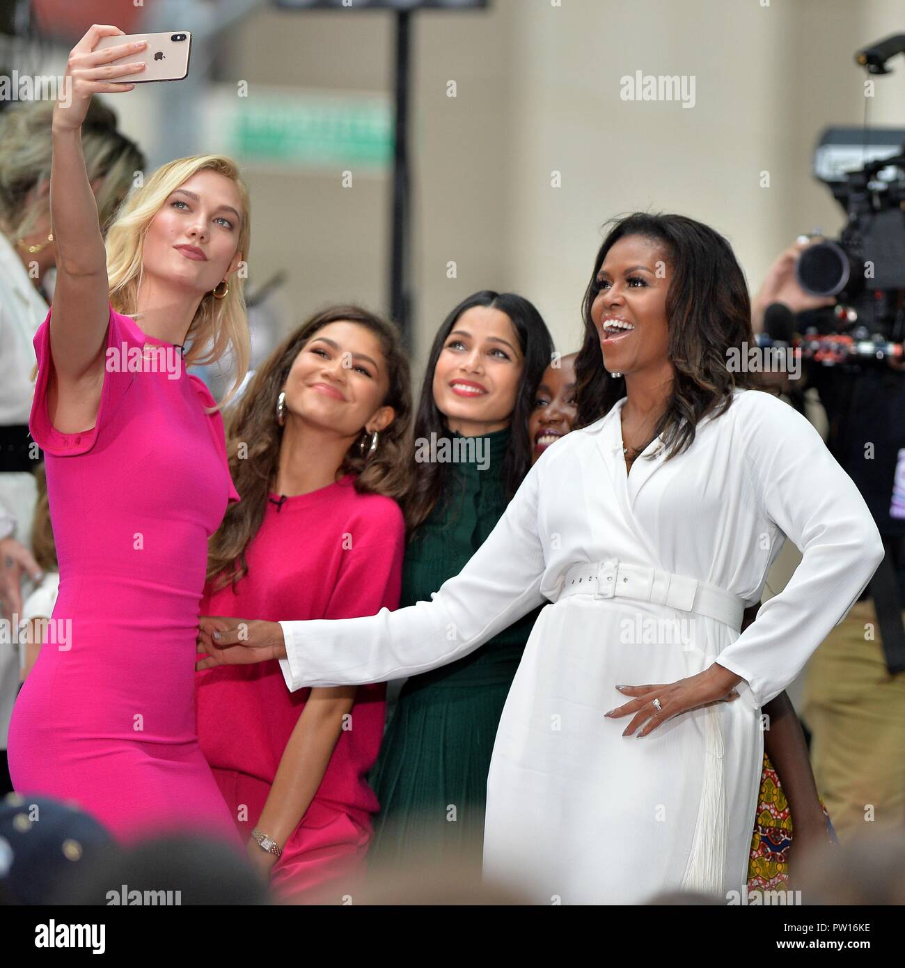 New York, NY, USA. 11th Oct, 2018. Karlie Kloss, Kelly Clarkson ...