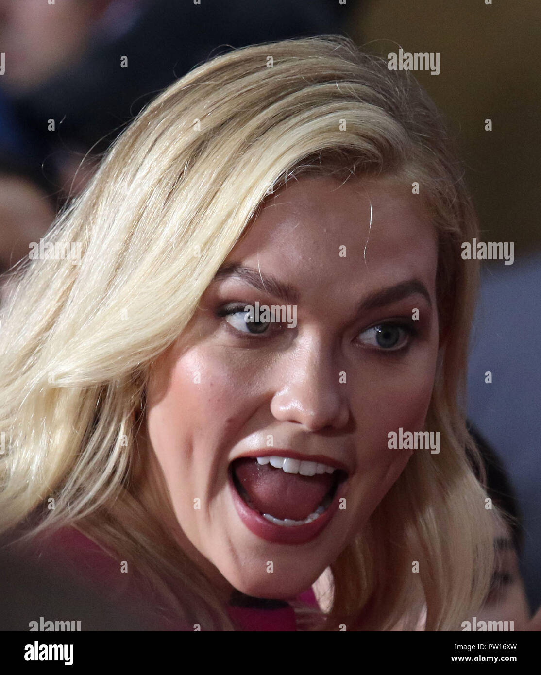 New York City, New York, USA. 11th Oct, 2018. Model KARLIE KLOSS ...