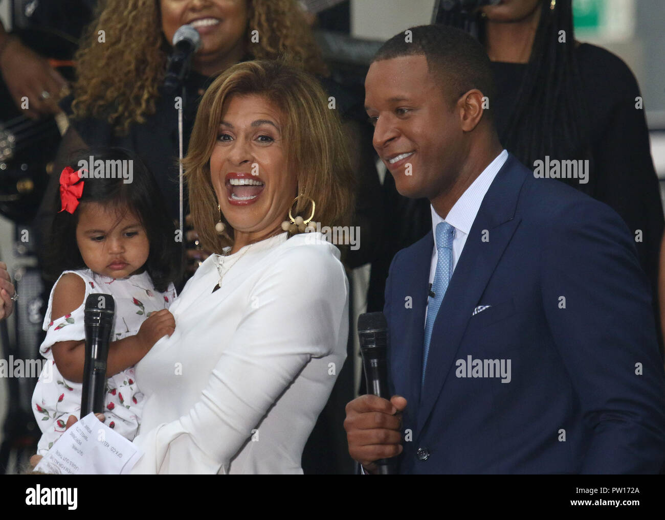 Hoda and daughter hi-res stock photography and images - Alamy