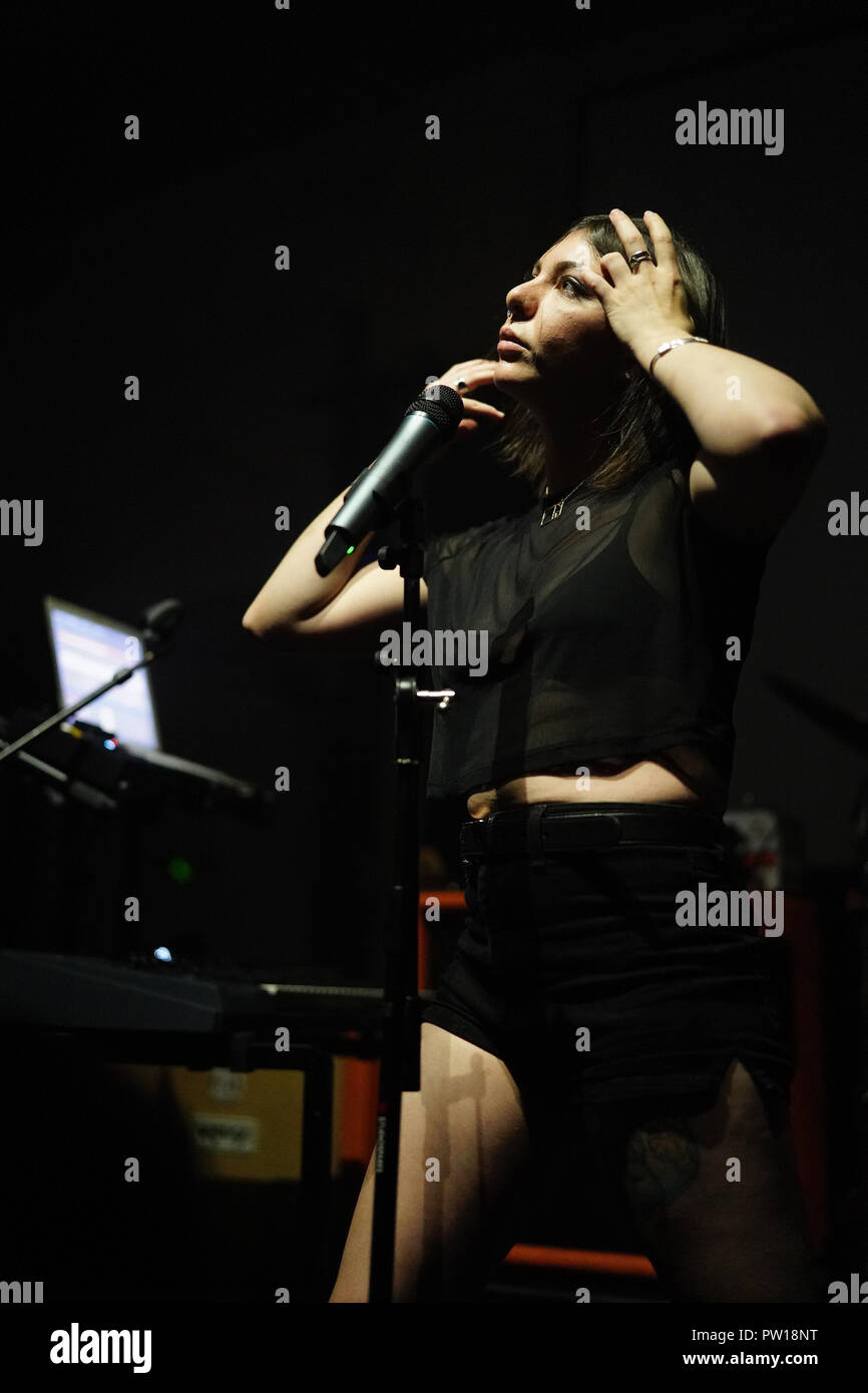 Kanga band hi-res stock photography and images - Alamy