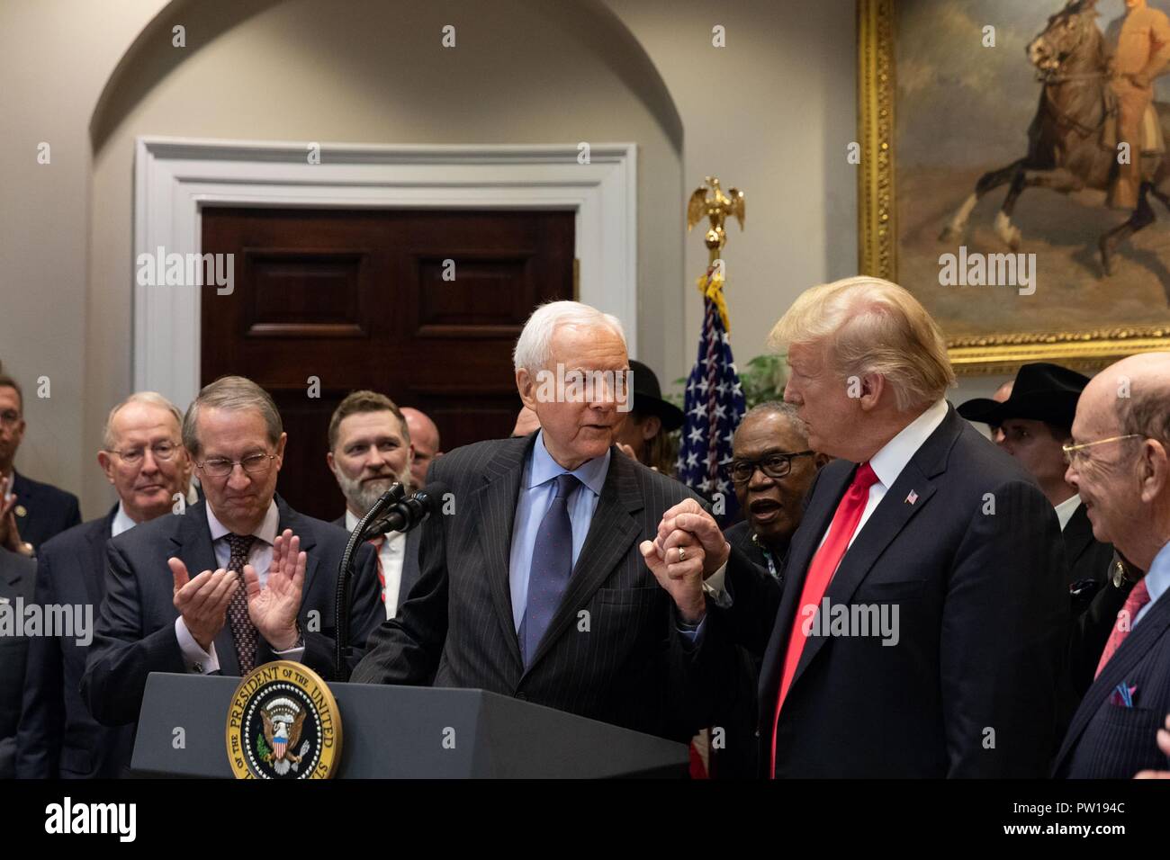 Senator orrin hatch hi-res stock photography and images - Alamy