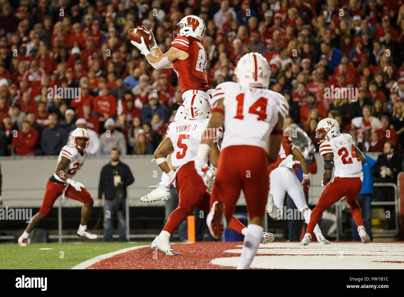 Madison, WI. U.S. 06th Oct, 2018. Wisconsin Badgers tight end Jake ...