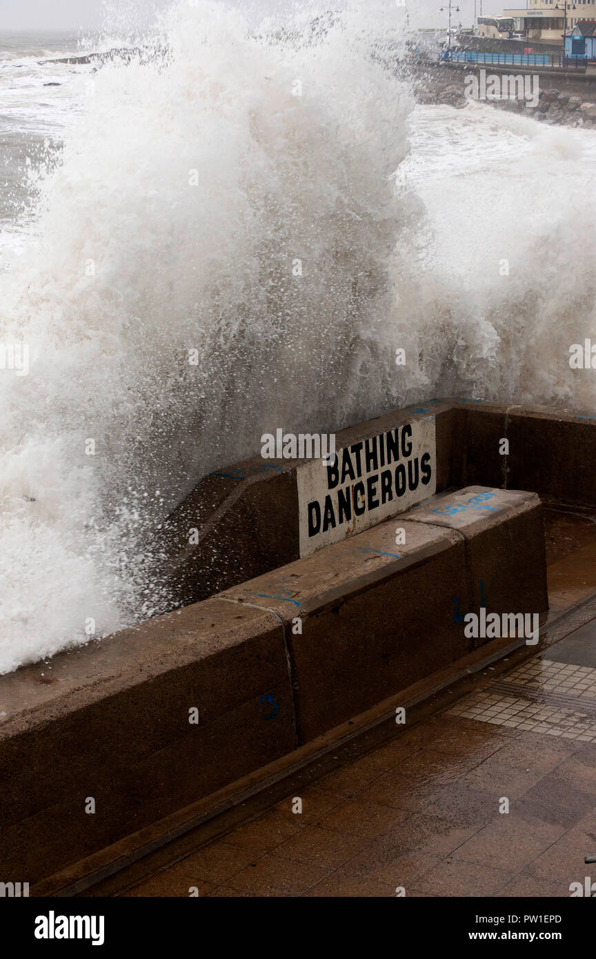 Porthcawl, Bridgend, Wales, UK. 12th October, 2018. Storm Callum ...