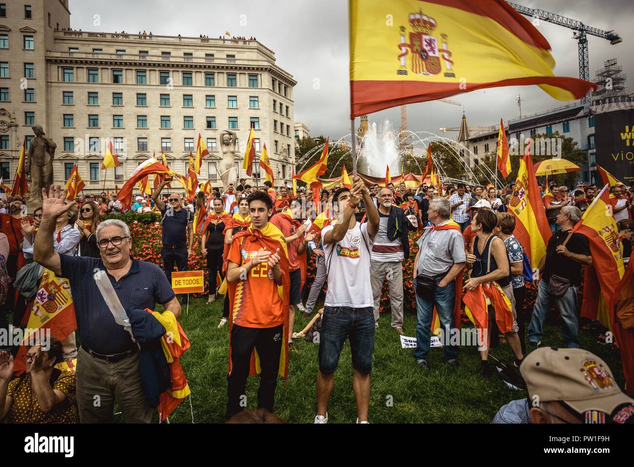 Barcelona, Spain. 12 October, 2018: Anti-separatist Catalans shout ...