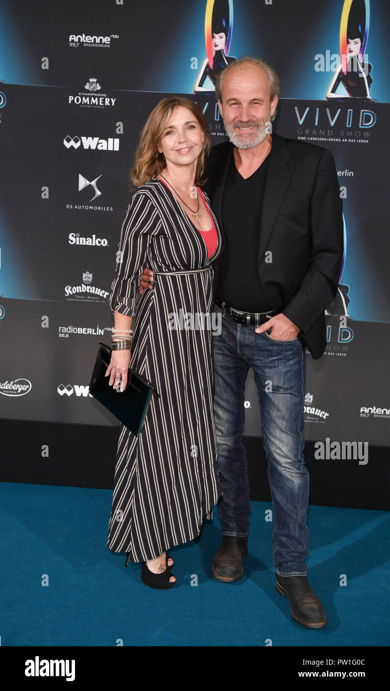 11 October 2018, Berlin: Tina Ruland and Claus Oldoerp arriving to the ...
