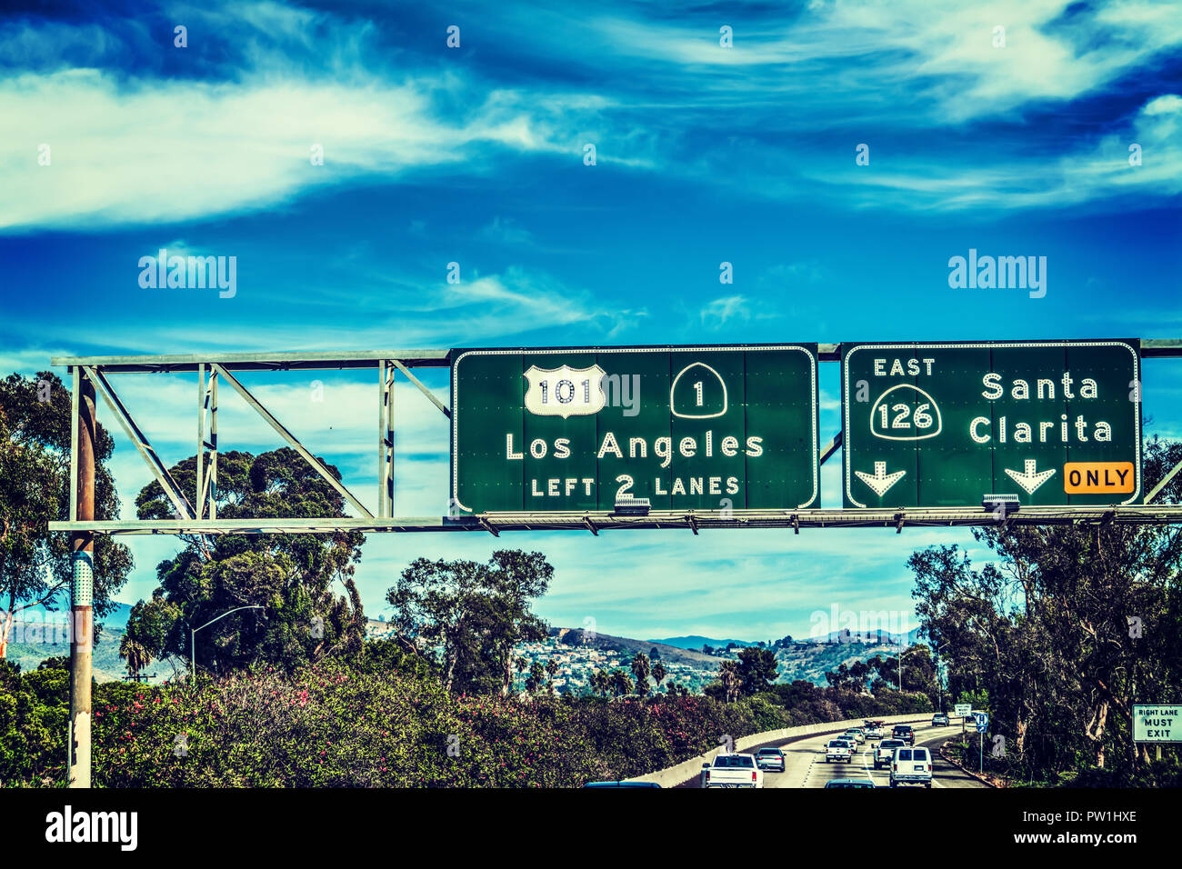 Us highway 101 north sign hi-res stock photography and images - Alamy