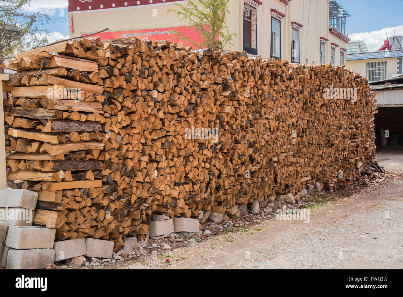 A huge pile of chopped logs ready for winter fuel.China Stock Photo - Alamy