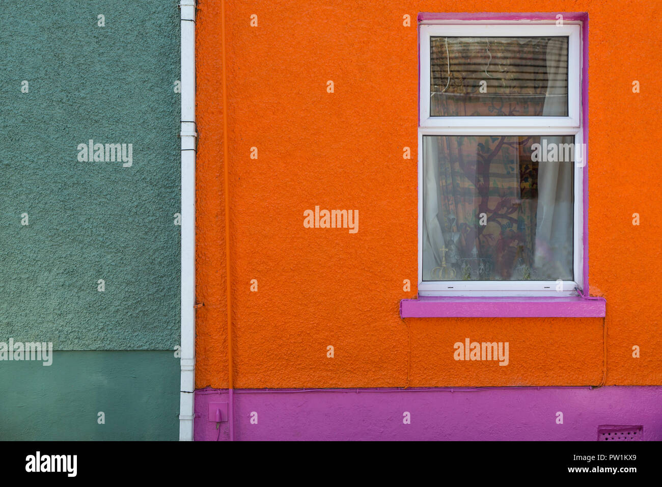 Colorful facade with window in Kinsale, Ireland Stock Photo - Alamy