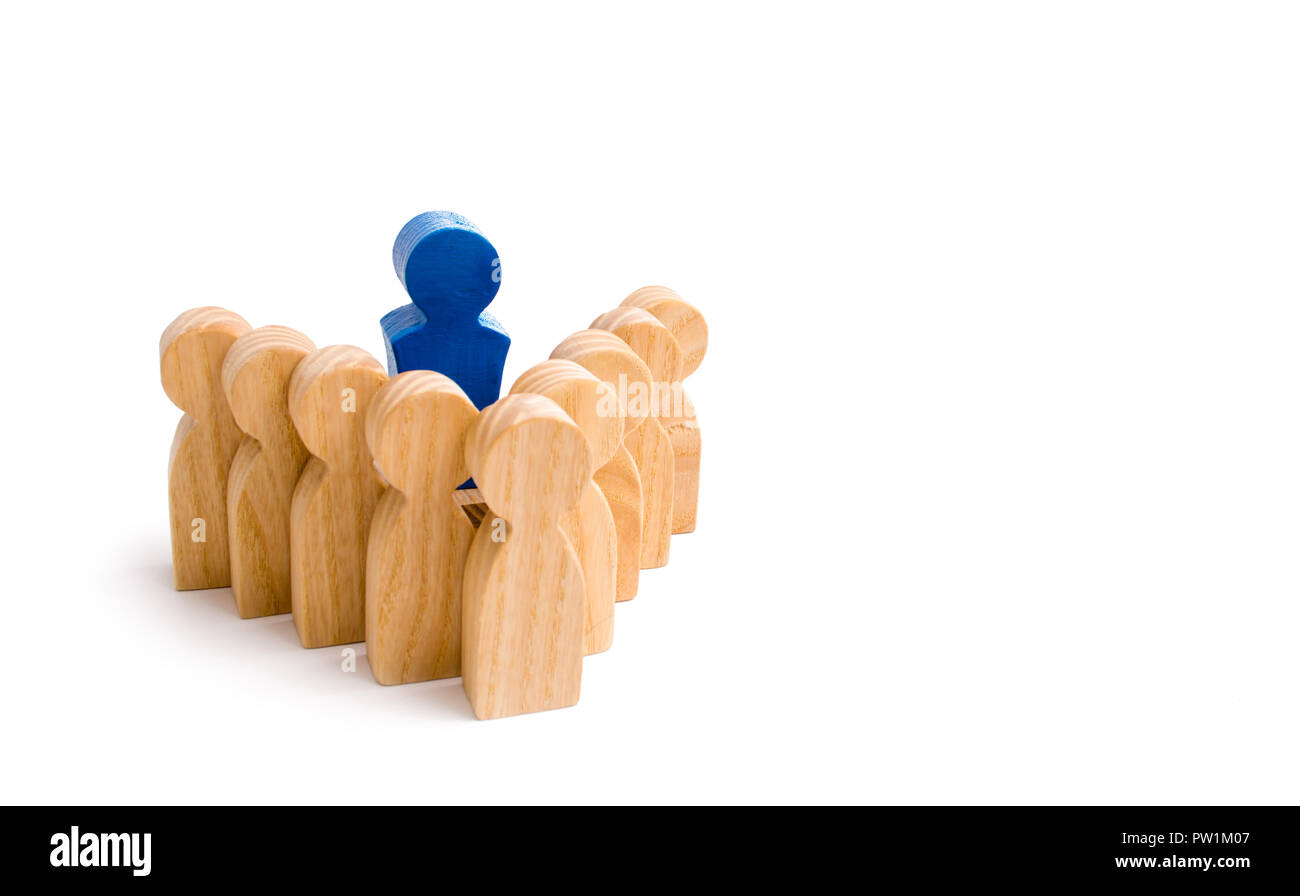 The leader stands in the head of the formation of the team and leads ...