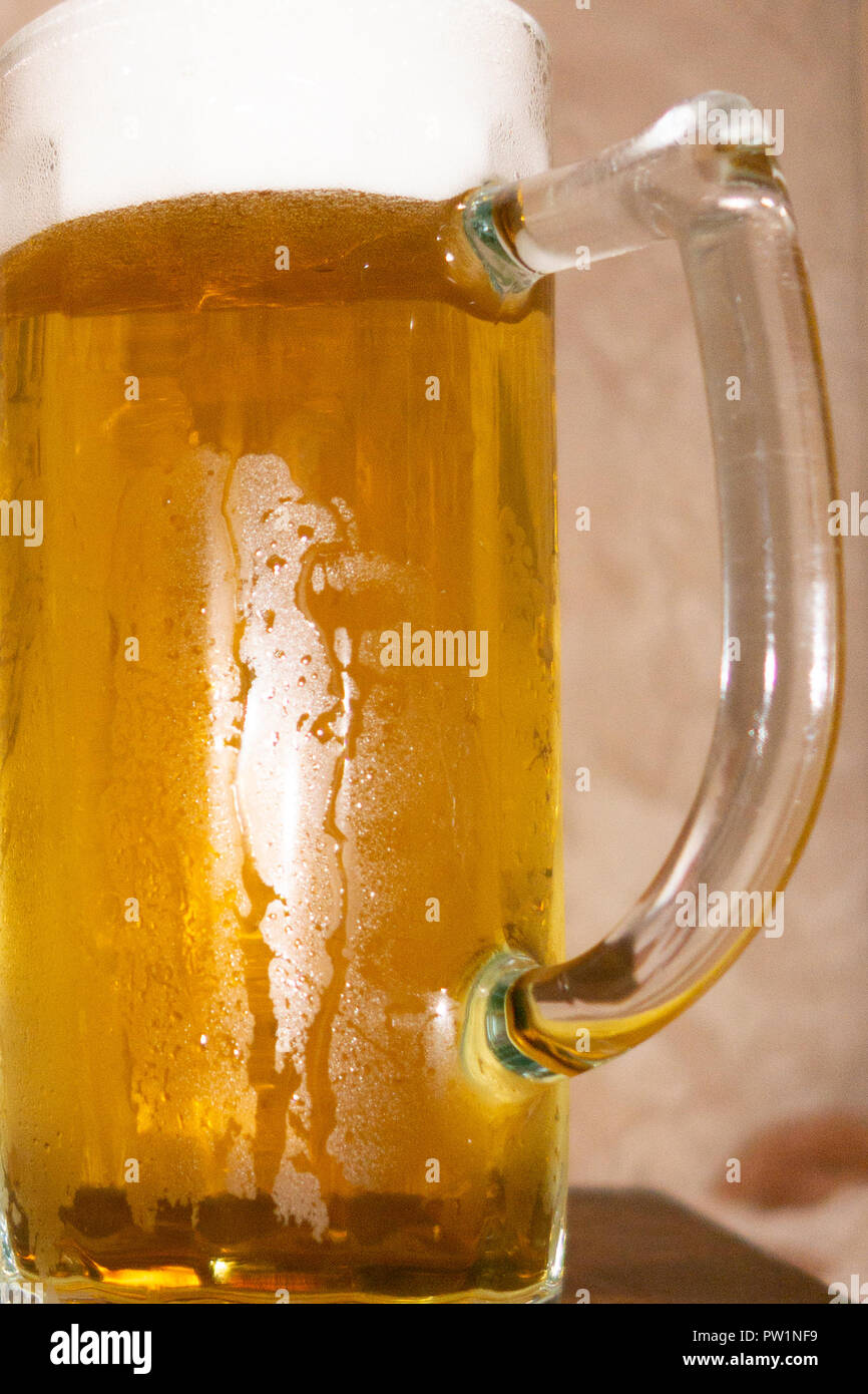 Cold frothy beer hi-res stock photography and images - Alamy