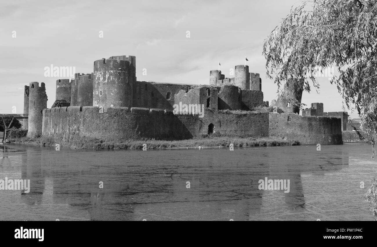 Ruins norman castle in Black and White Stock Photos & Images - Alamy