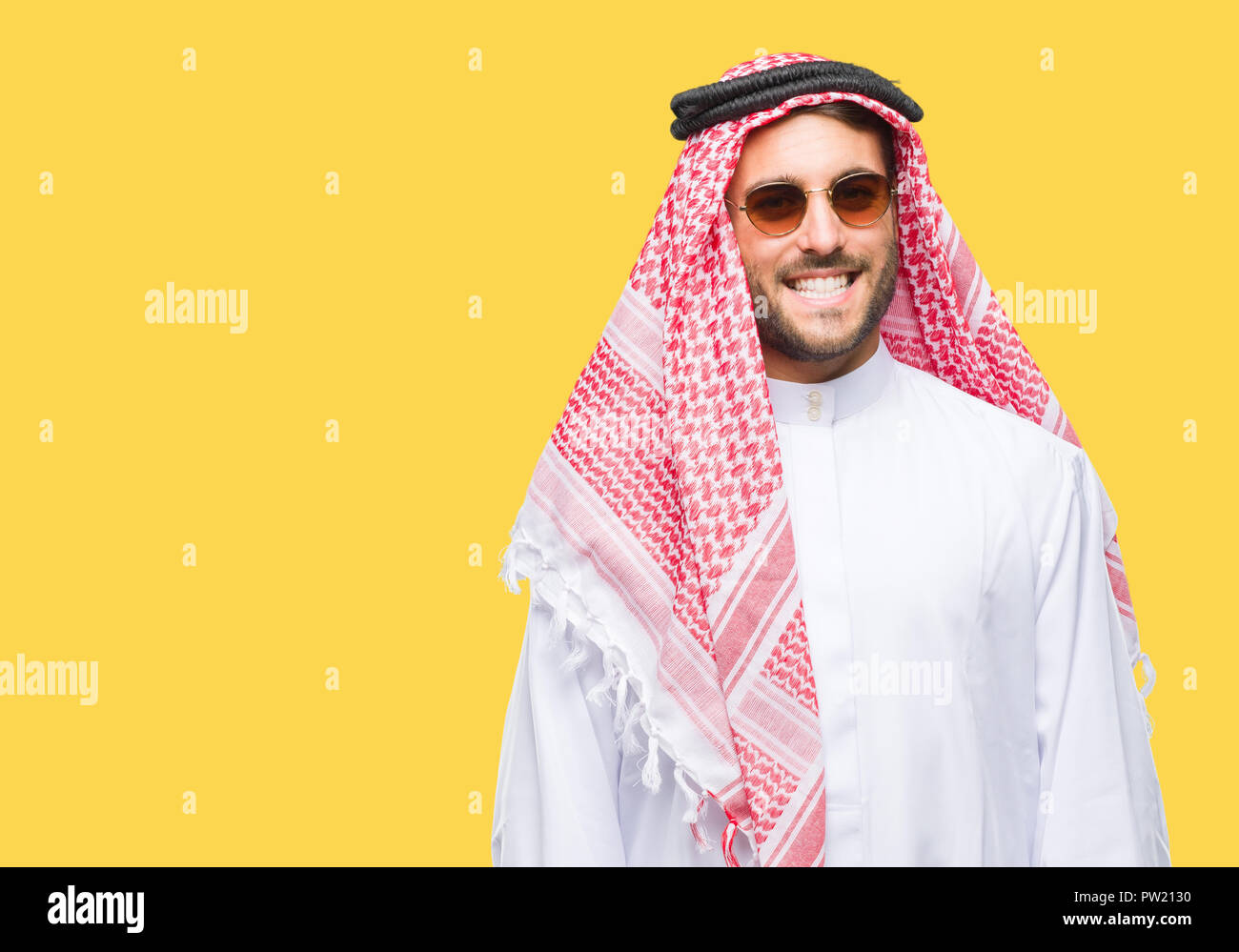 Saudi boy laughing hi-res stock photography and images - Alamy