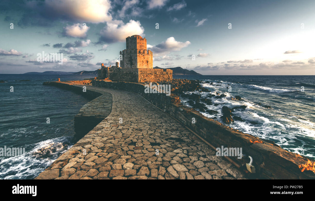 Castle Wall Window High Resolution Stock Photography and Images - Alamy