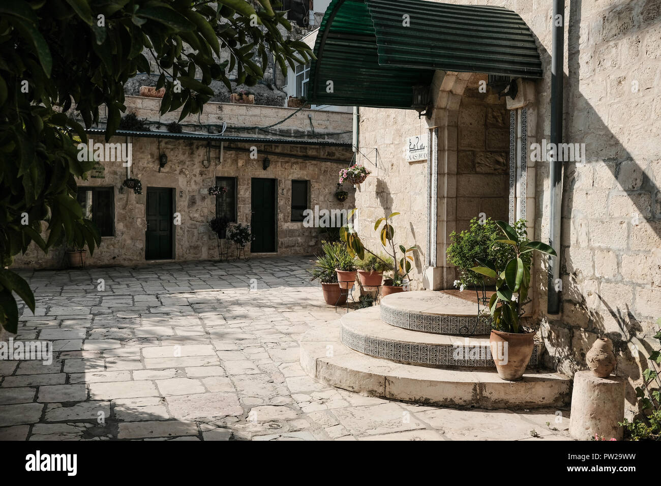 Hazrat Ganj High Resolution Stock Photography and Images - Alamy