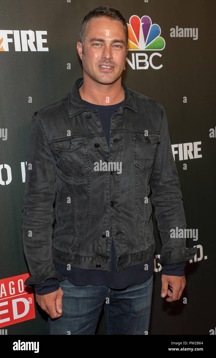 Taylor Kinney Shirtless Wallpaper