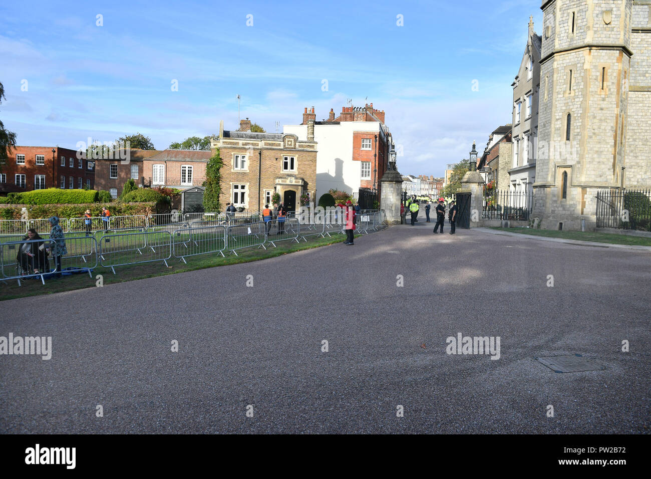 St georges gate windsor castle hi-res stock photography and images - Alamy