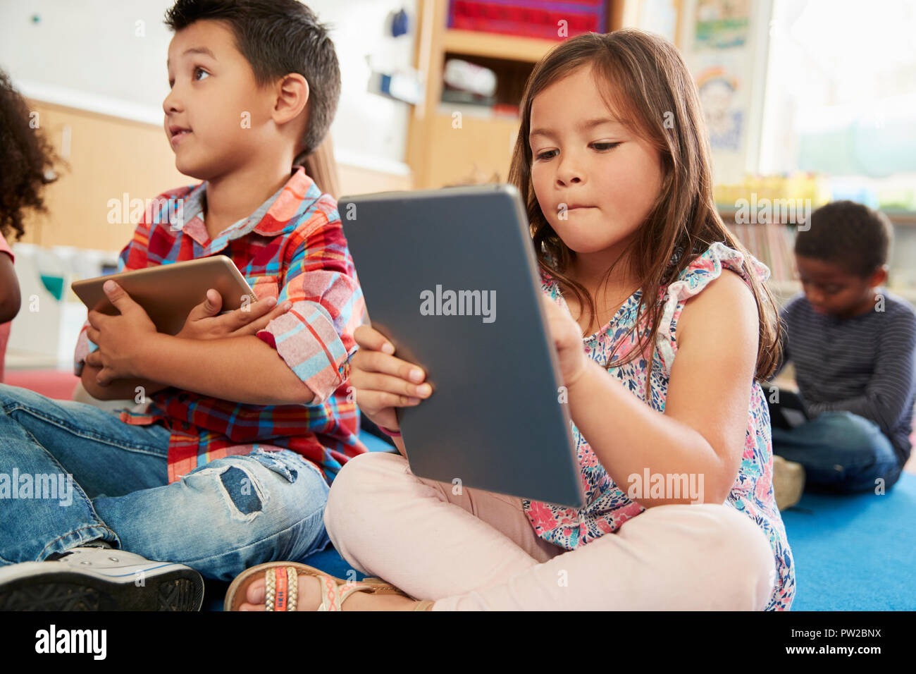Vietnamese school children class hi-res stock photography and images ...