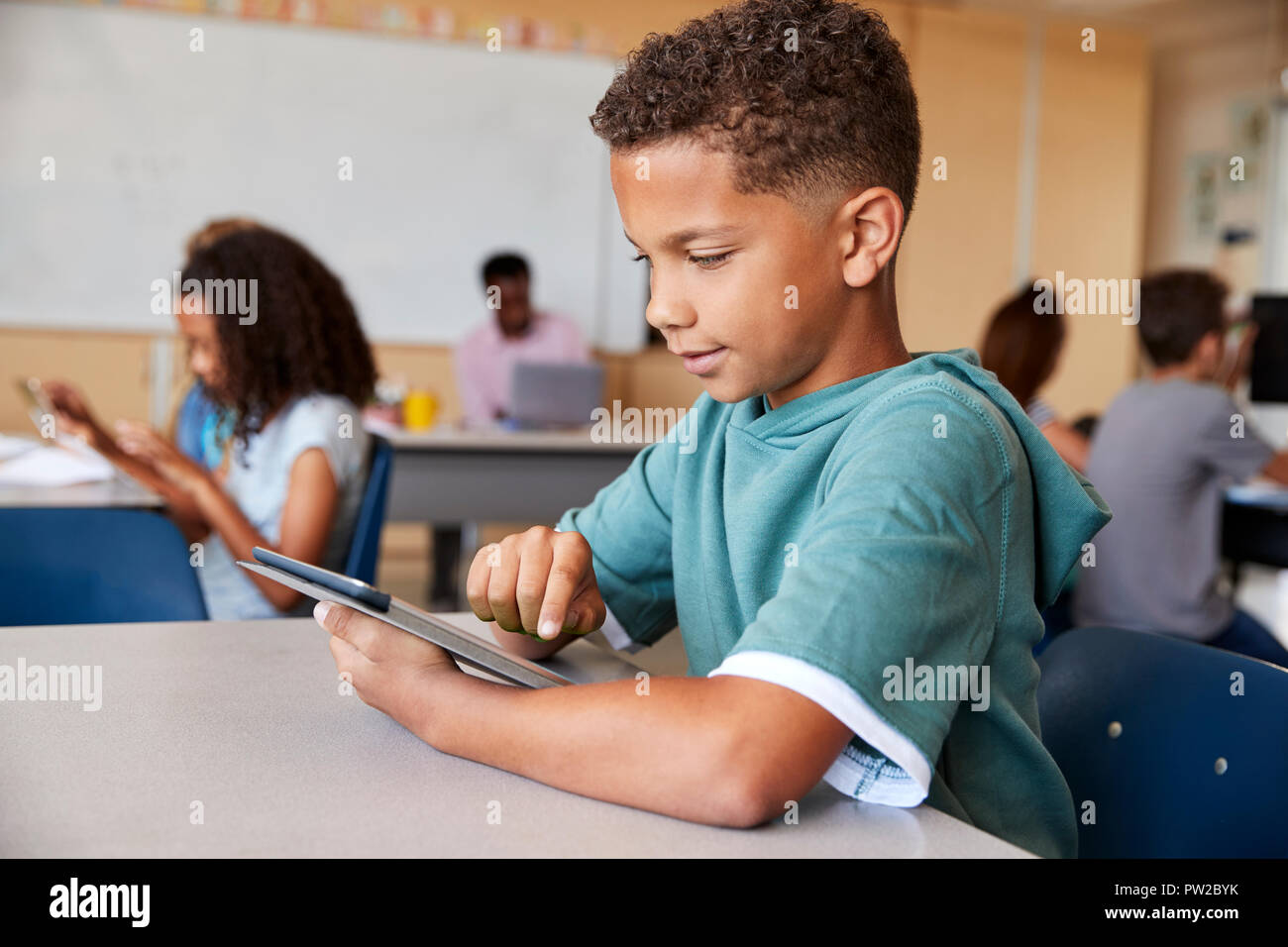 Classroom elementary pre teen hi-res stock photography and images - Alamy