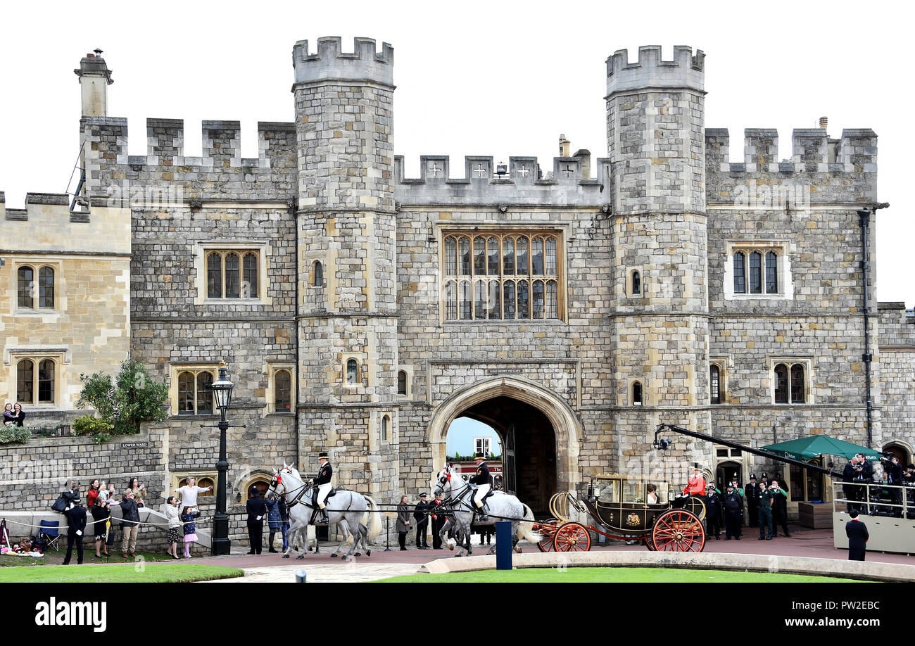 Short carriage procession around windsor hi-res stock photography and ...