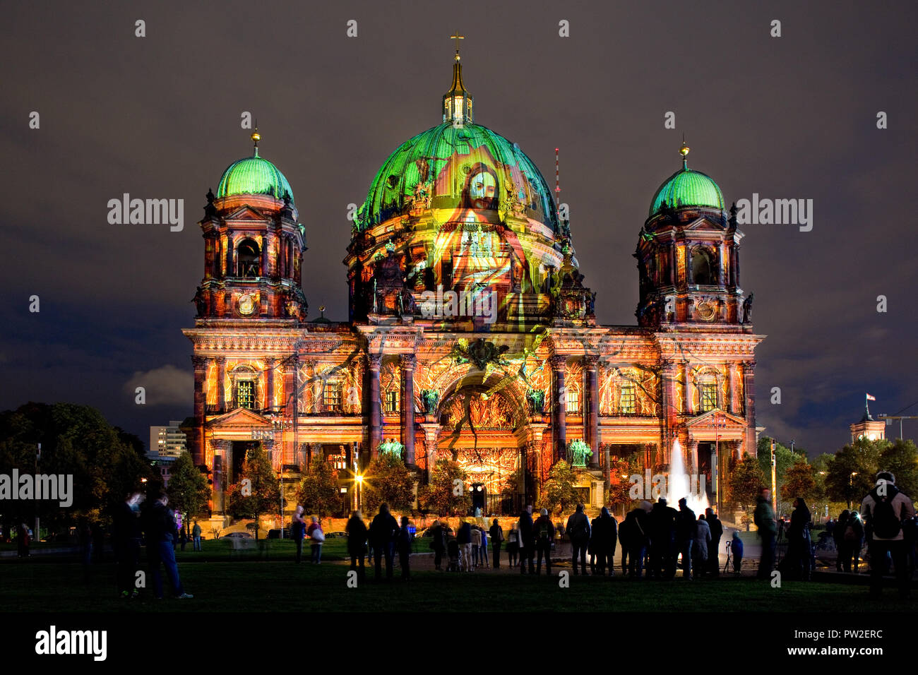 Berlin festival of light hi-res stock photography and images - Alamy