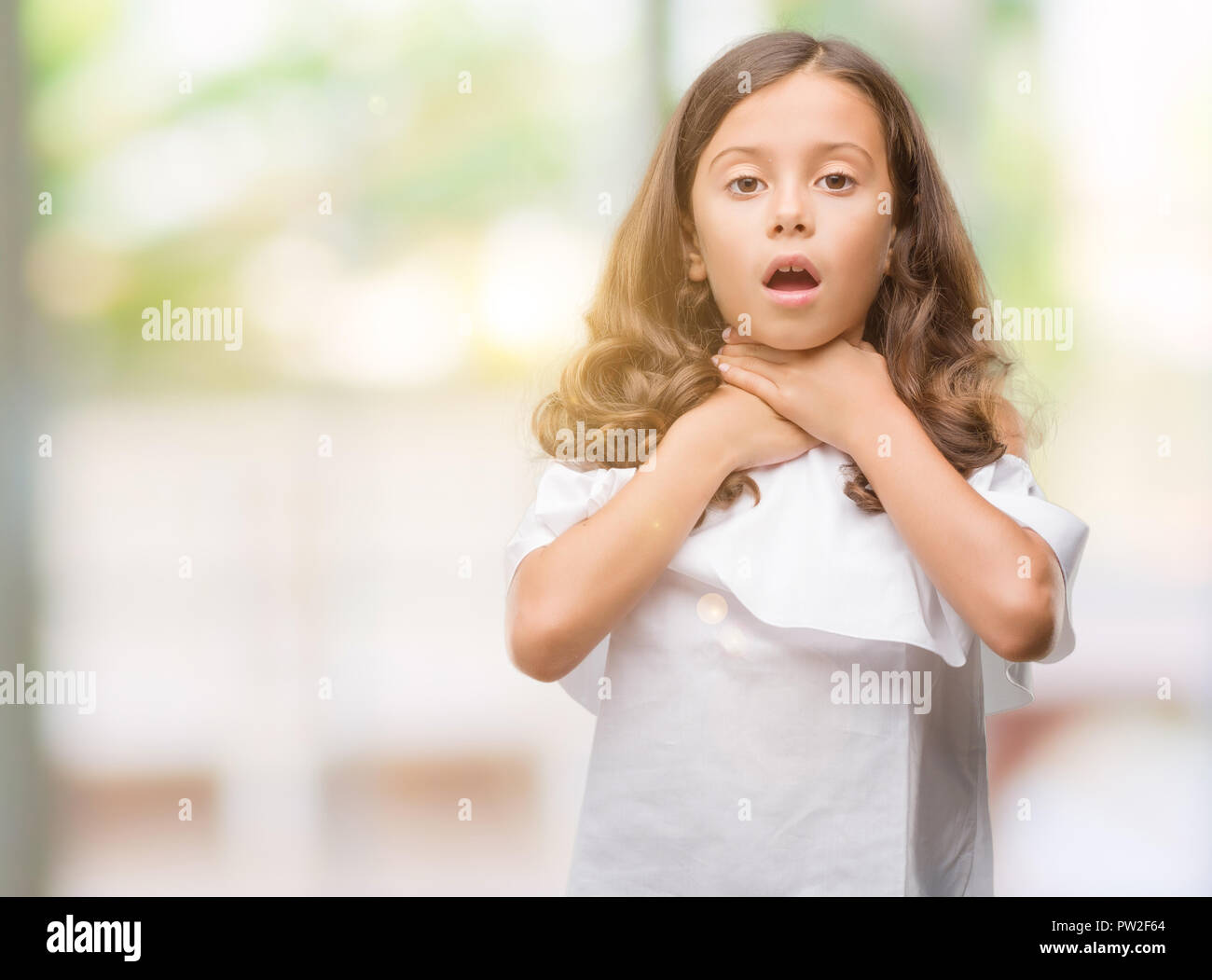 Strangle neck girl hi-res stock photography and images - Alamy