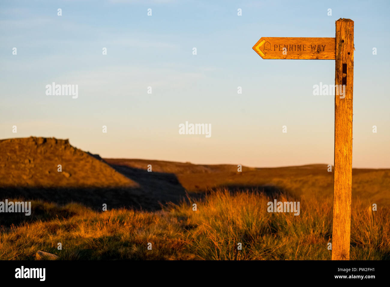 Pennine Way sign at Edale Cross, Kinder Scout, Peak District National ...