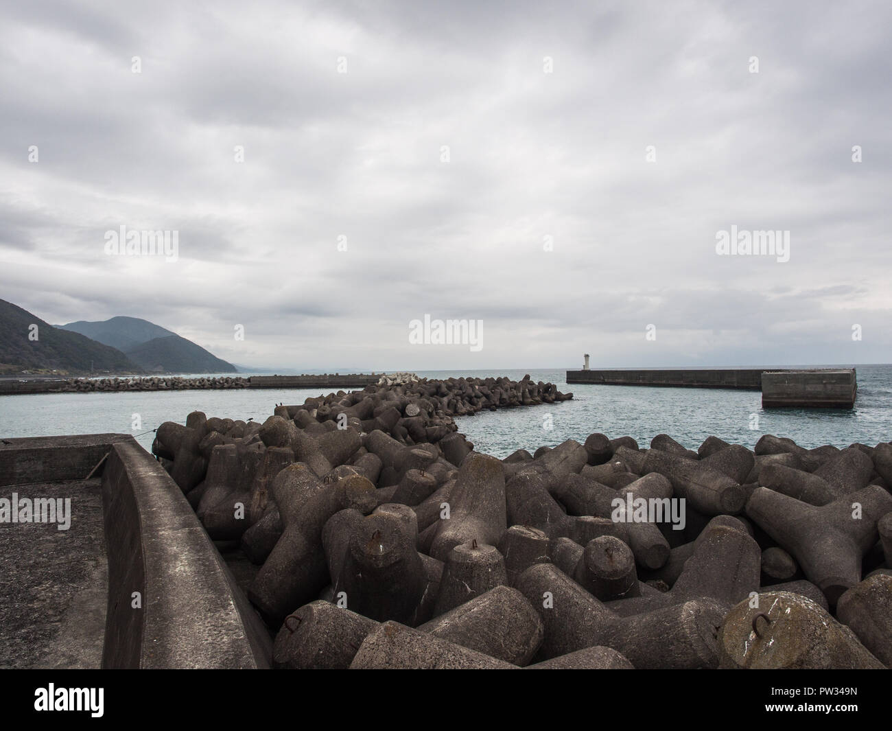 Tetrapod reef hi-res stock photography and images - Alamy