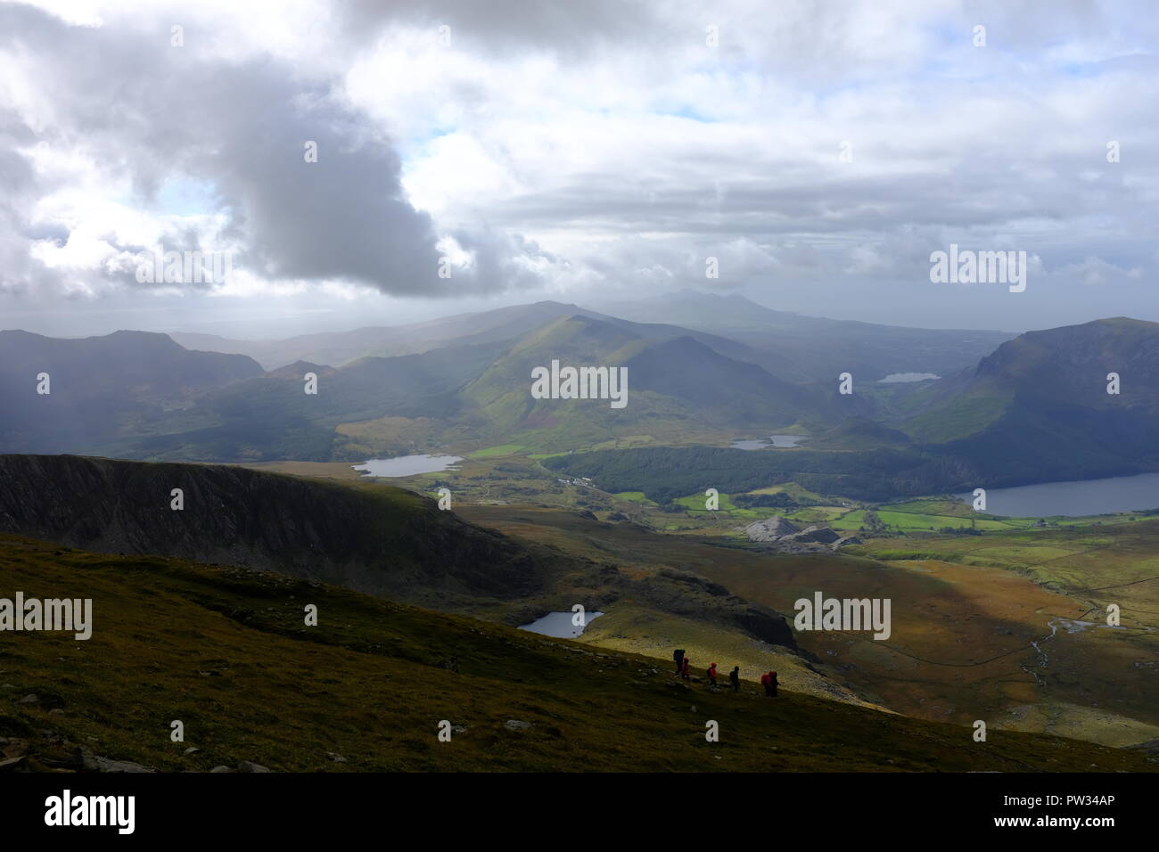 Snowdon scenery hi-res stock photography and images - Alamy