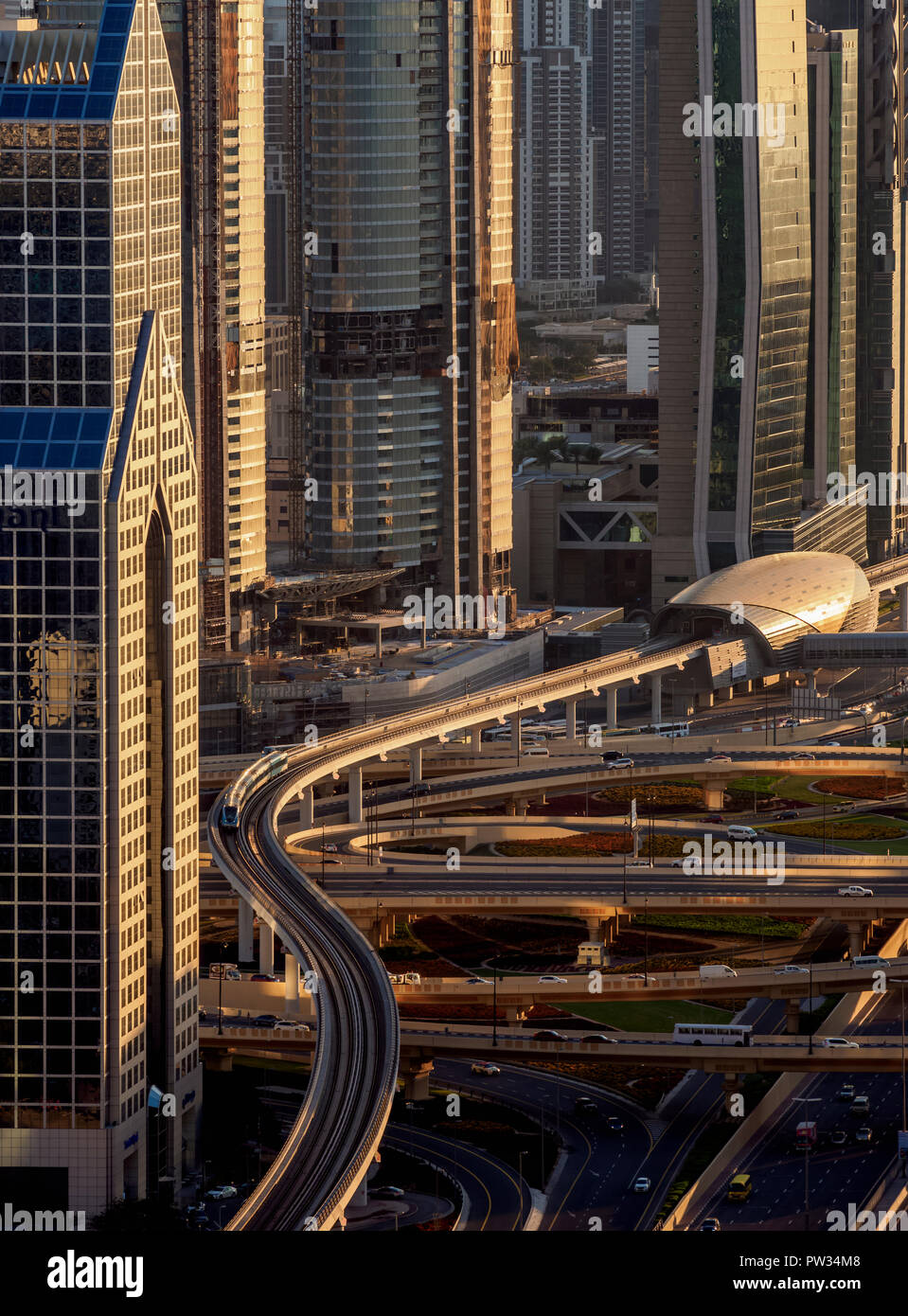 Metro station sheikh zayed road hi-res stock photography and images - Alamy
