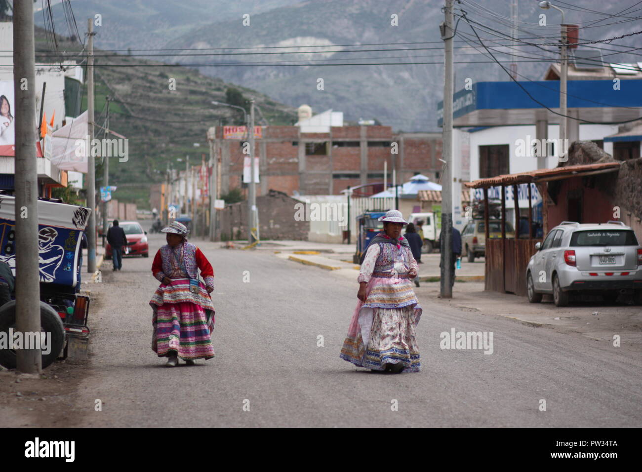Personas peru hi-res stock photography and images - Alamy