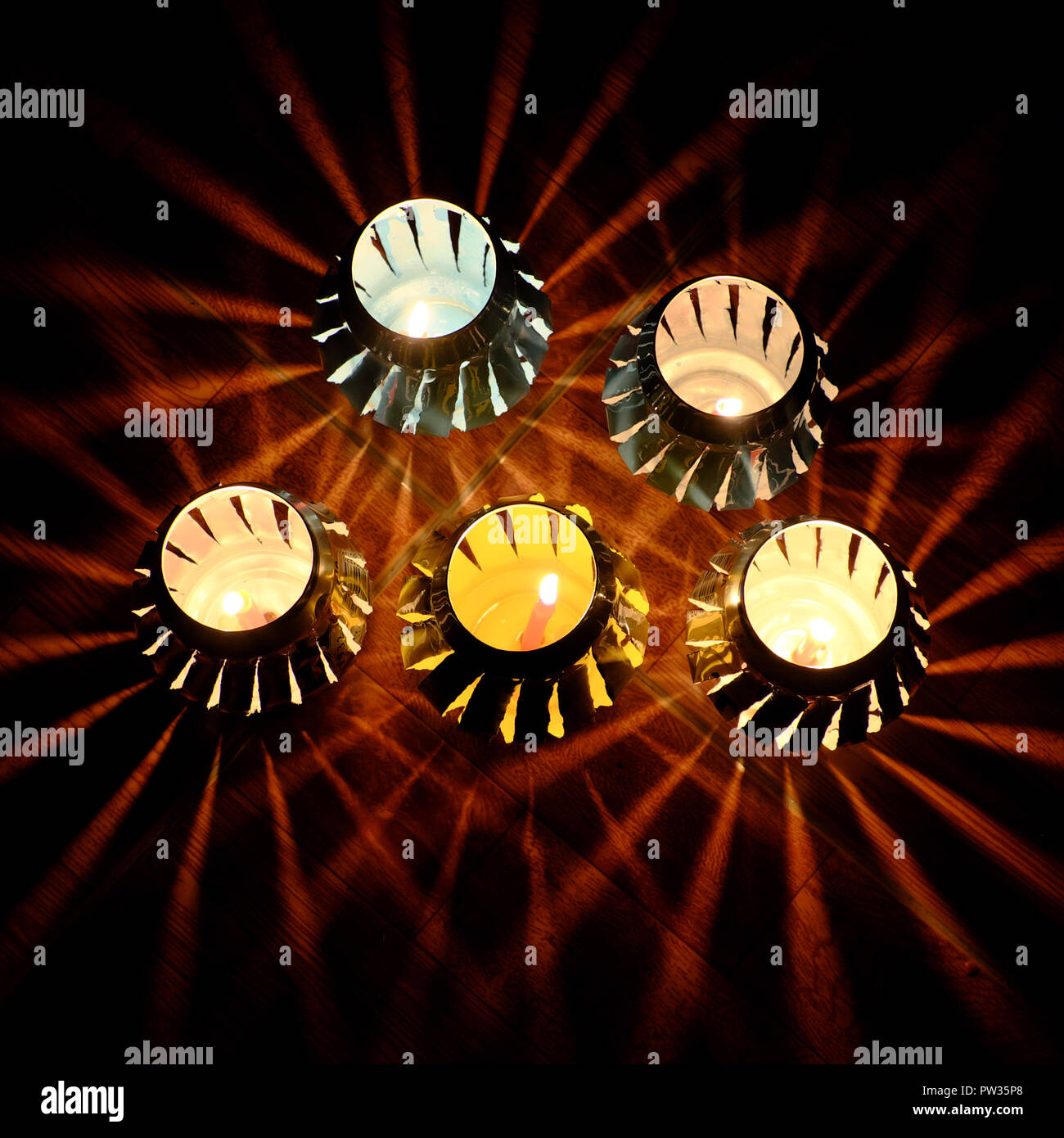 Beer can house hi-res stock photography and images - Alamy