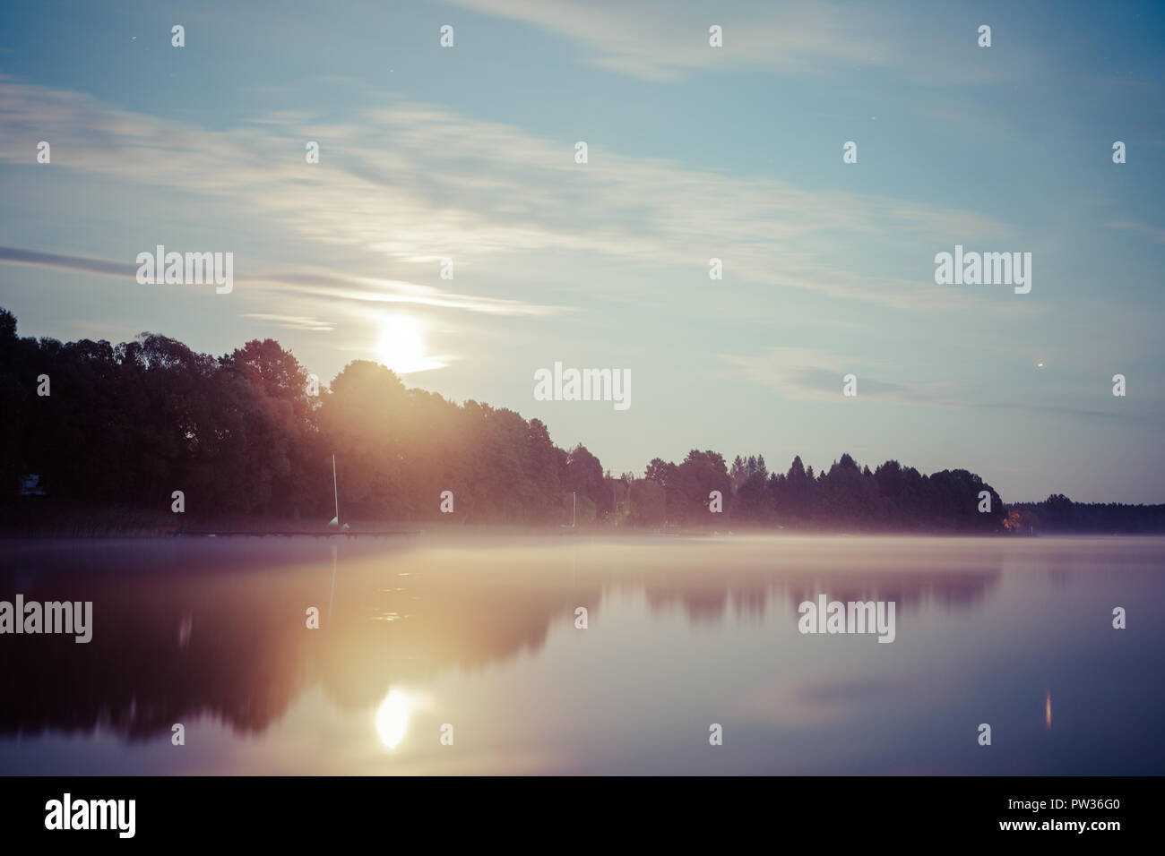 Full exposure hi-res stock photography and images - Alamy