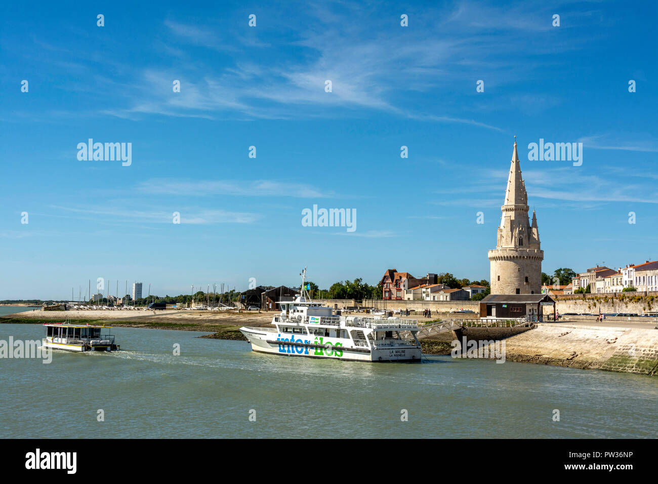 The Chain Tower (Tour de la Chaine) at the entrance to the ancient port ...