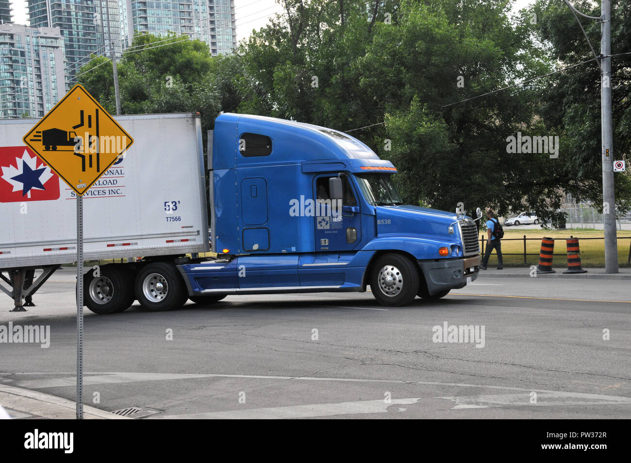 Around Canada - Warning sign, Toronto Stock Photo - Alamy